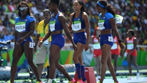 USA women running alone set fastest qualifying time in 4x100m | Watch ...