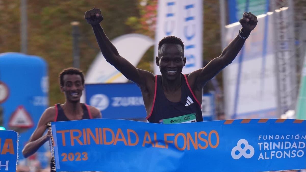 Kandie (57:40) and Chelimo (1:04:46) Win Valencia Half Marathon | Watch ...