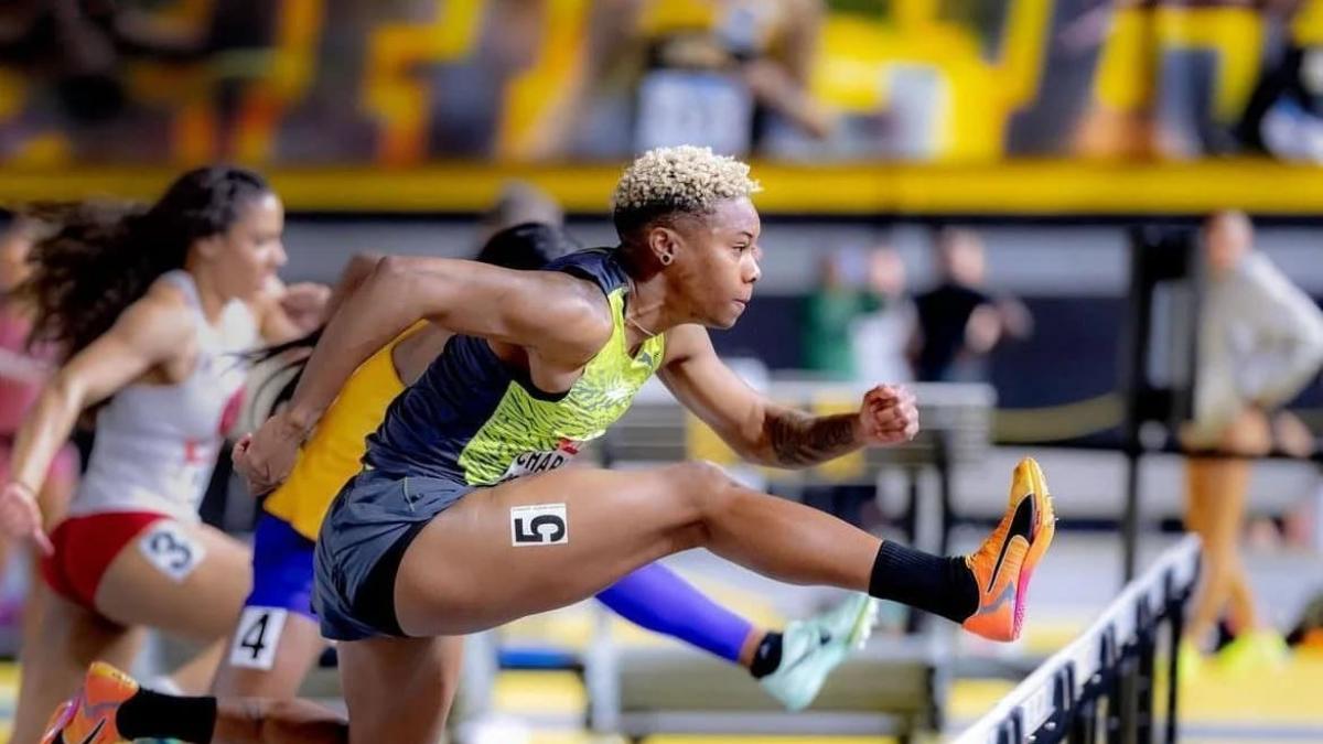 Devynne Charlton sets 60m Hurdles World Record with 7.67 at Millorse Games | Watch Athletics