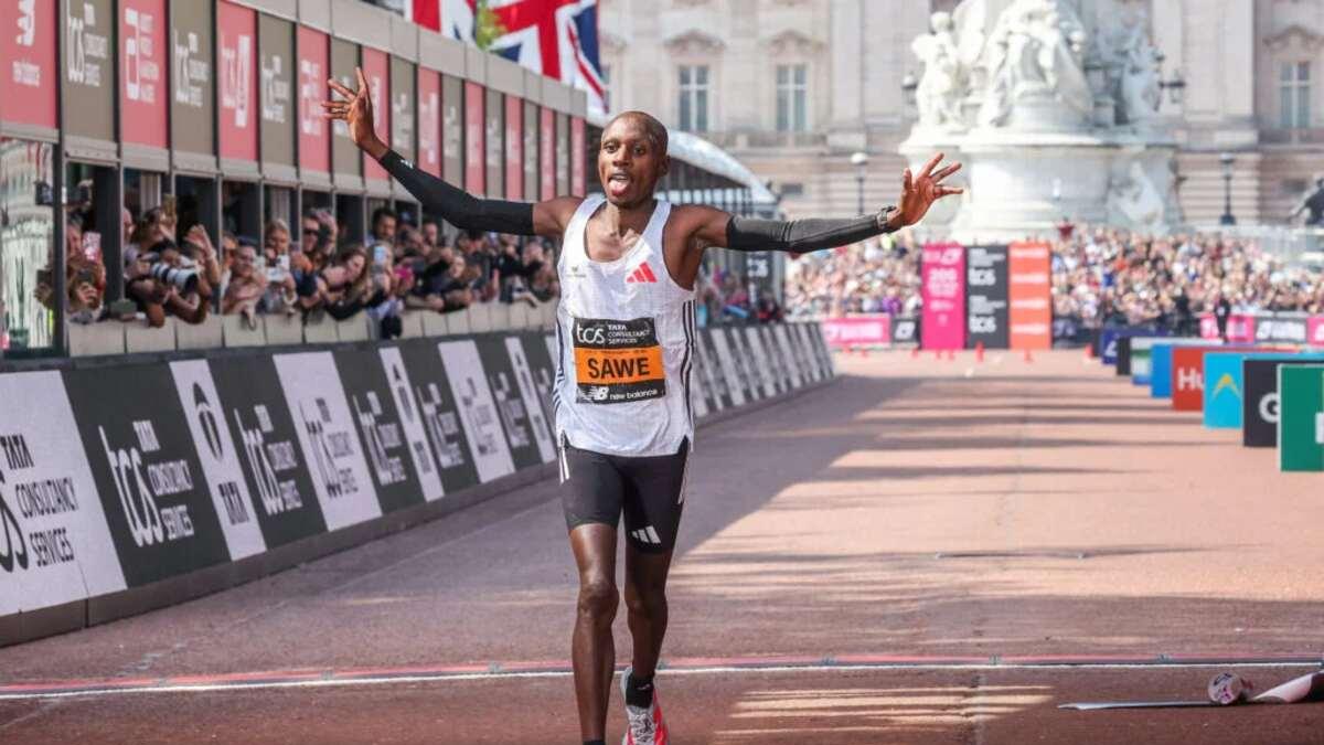 Sabastian Sawe sets new world record with historic 1:59:30 at London ...