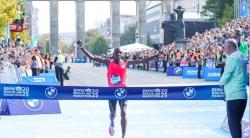 Sabastian Sawe Dominates to Win 2025 London Marathon in 2:02:25 | Watch ...